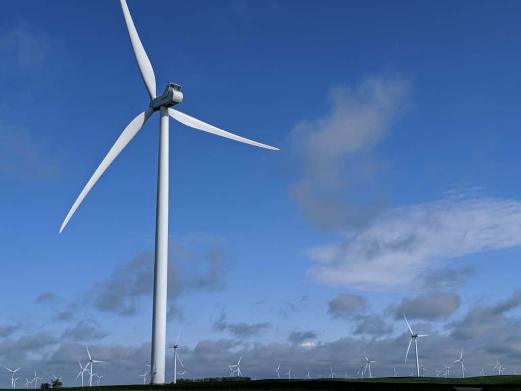 Wind Farms Request Extension for Lighting System Requirement | News Dakota