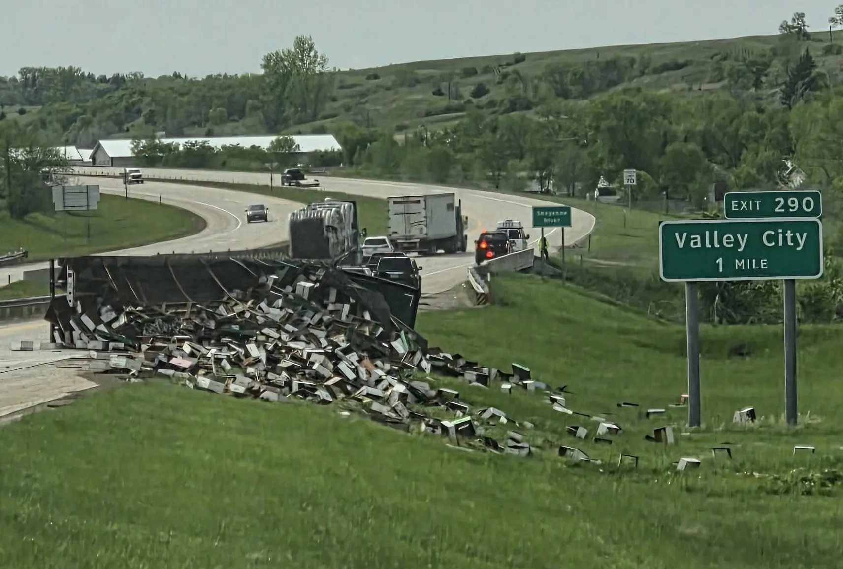 Thousands of Bees in Valley City Following Semi Crash | News Dakota