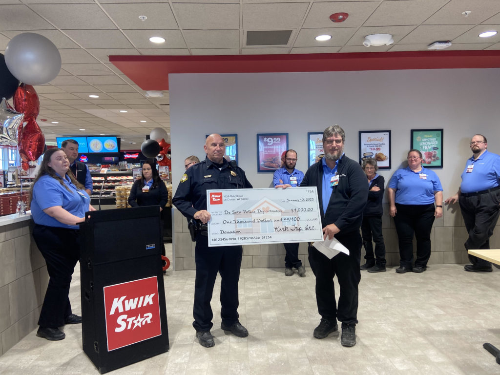 New Quik Star Location Ribbon Cutting In DeSoto Tuesday | Raccoon ...