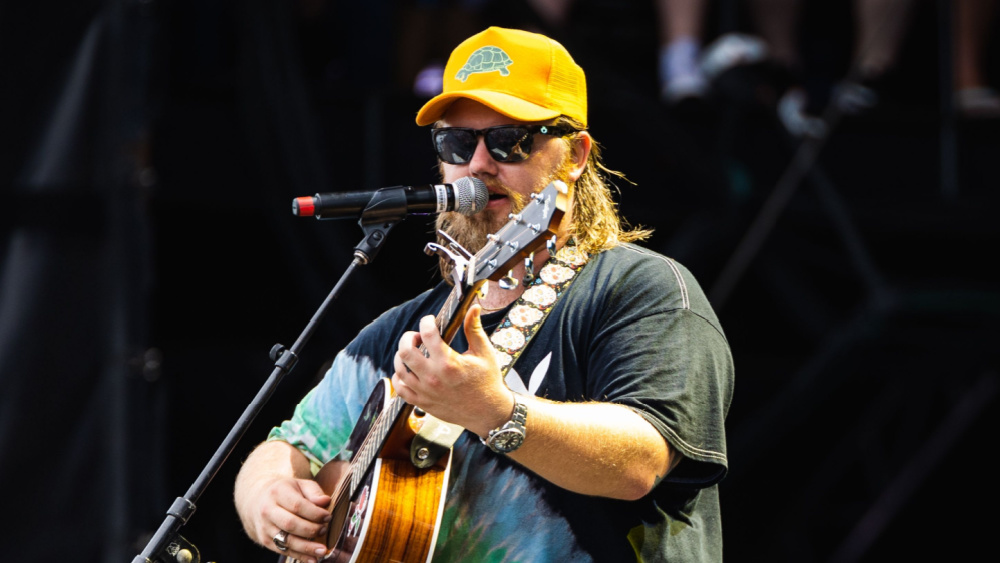 ERNEST announces 'ERNEST & The Fellas Unplugged' live album | KKOW 96.9 ...