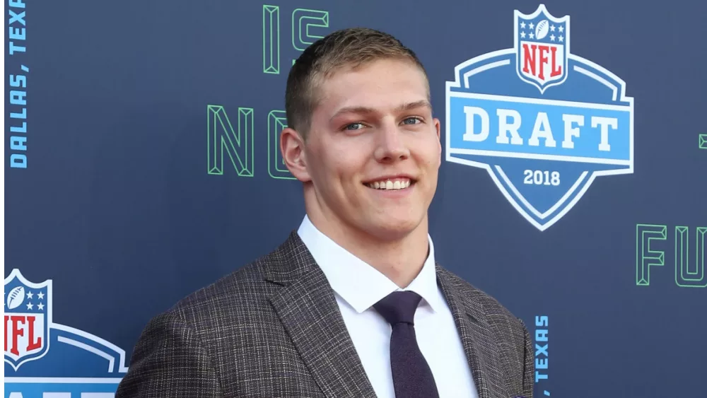 Dallas Cowboys to put linebacker Leighton Vander Esch on injured ...