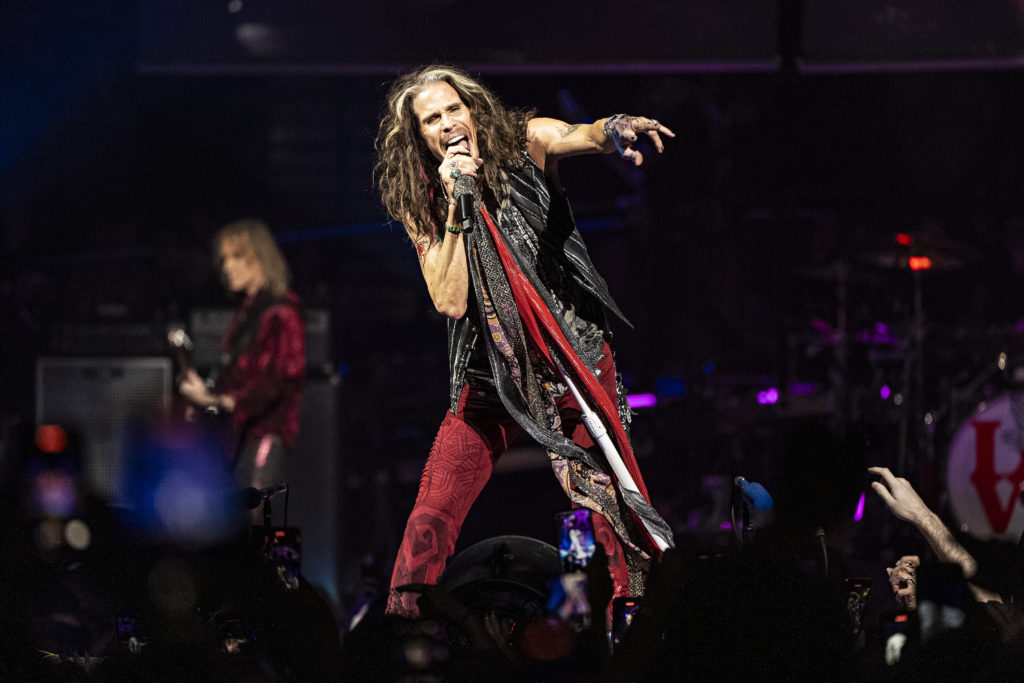 Aerosmith Retires From Touring Due to Permanent Damage to Steven Tyler ...
