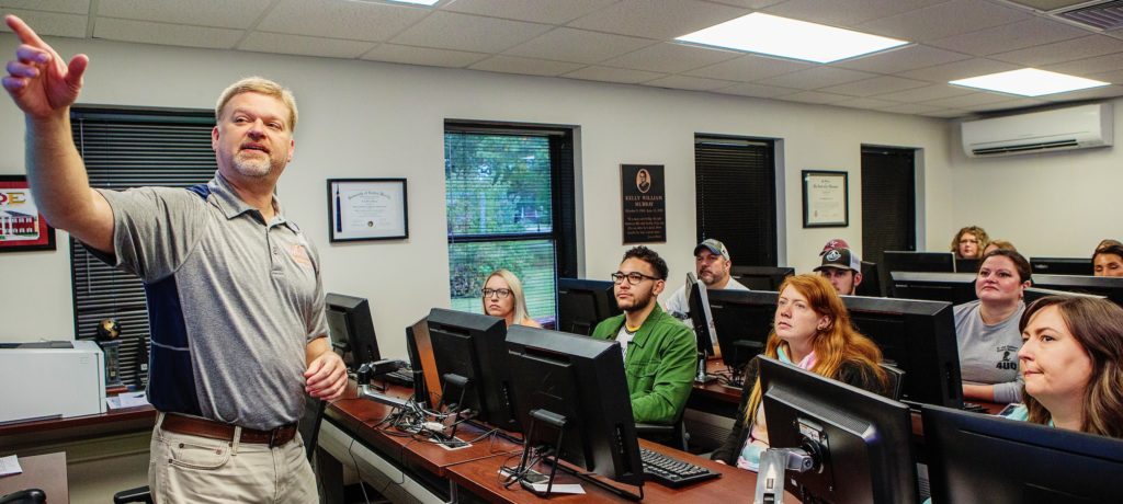 Small Businesses Benefit From UT Martin MBA Program | radio NWTN