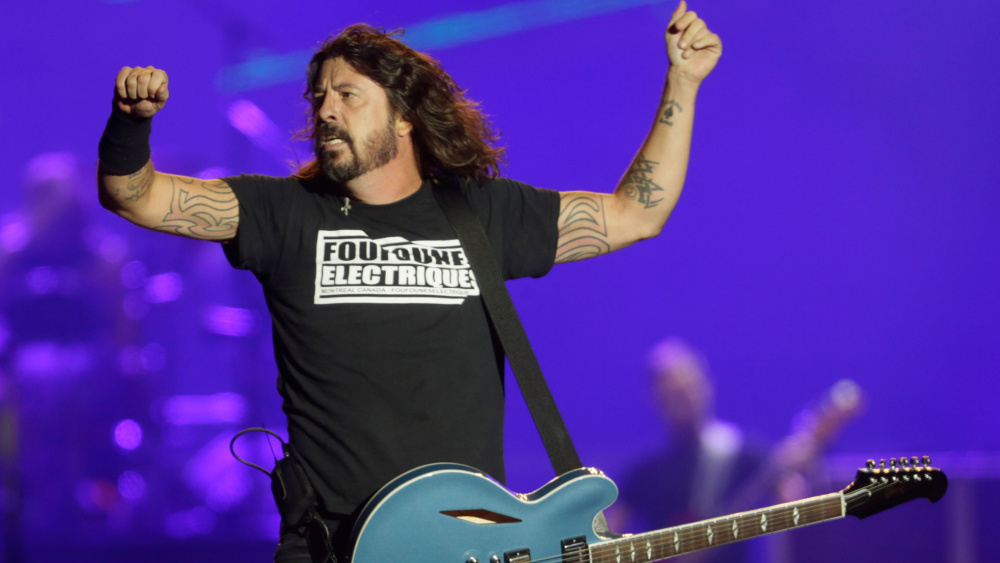 Foo Fighters Announce 11th Album Share New Single Rescued Klbj