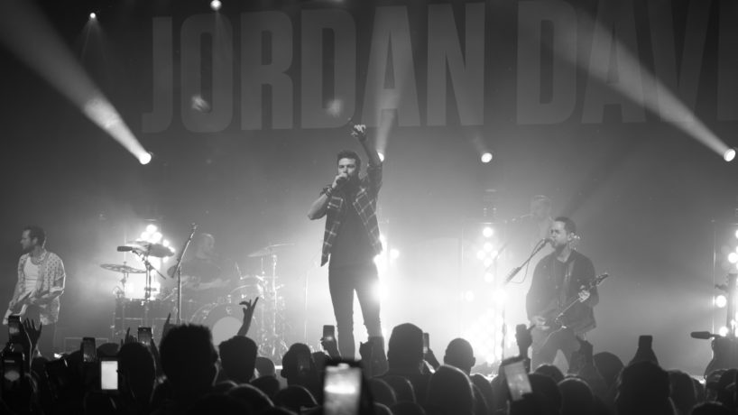 Country 97.1 HANK FM