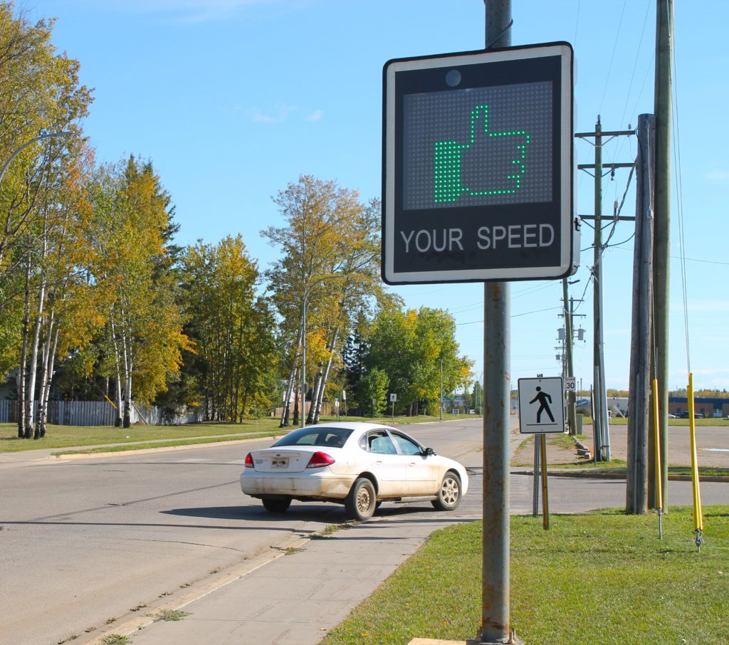 New signage in High Level | River Country