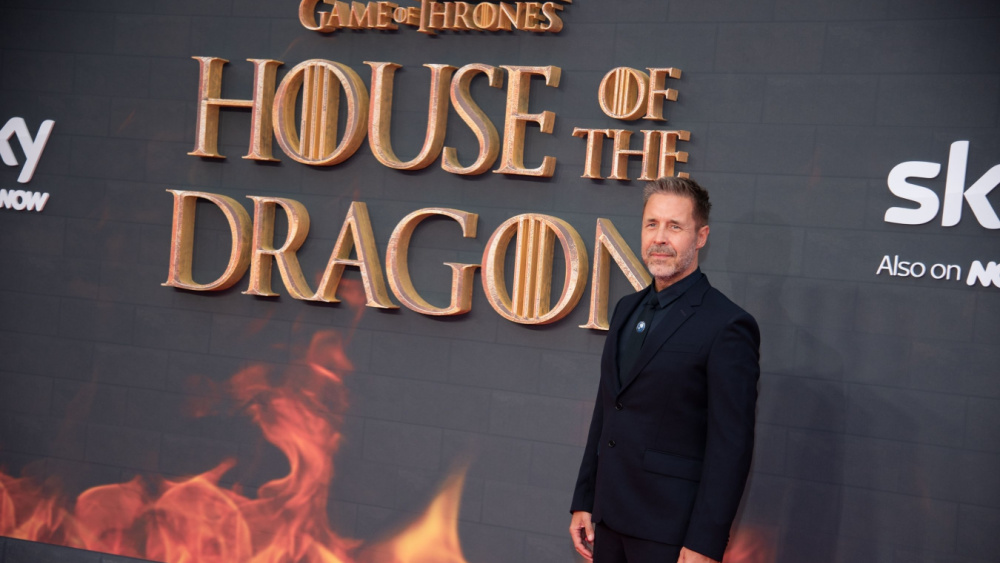 'House of the Dragon' renewed for Season 2 after series premiere | Iowa's Best Country, KIX 101.1