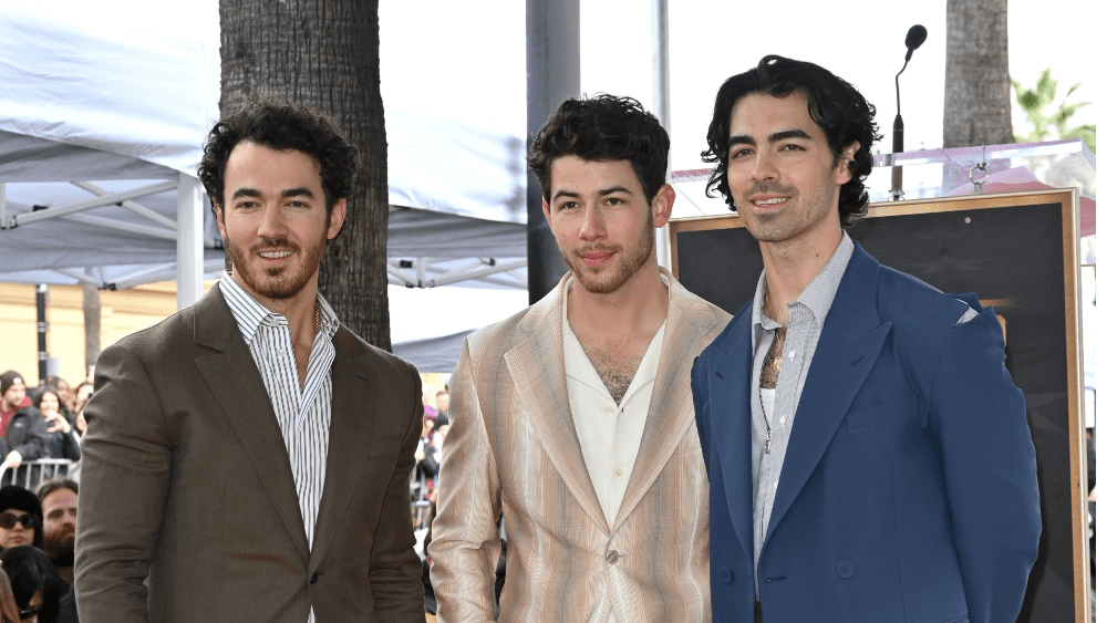 Jonas Brothers announce one-night-only Yankee Stadium concert | Z-92