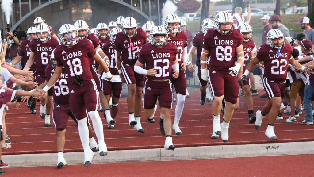 18 Lions selected for 4-4A Division I all-district football team ...