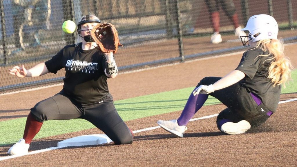 PHOTOS: Brownwood-Early softball scrimmage | Brownwood News