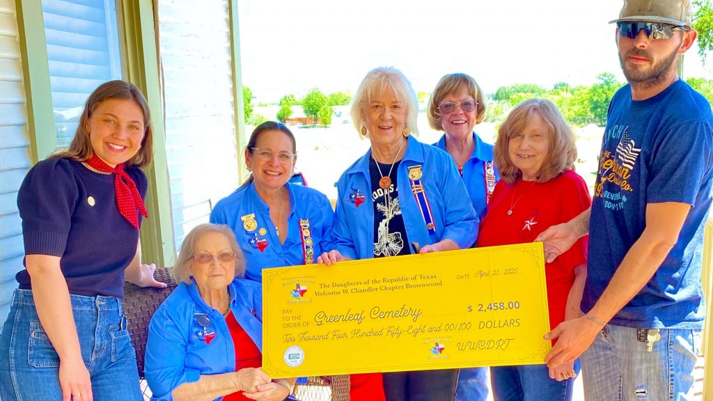Daughters of the Republic of Texas donates $2,458 to Greenleaf Cemetery ...