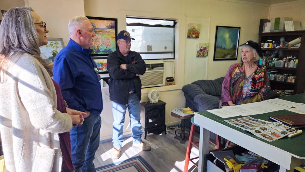 Honor Ranch holds open house preview ahead of arts and crafts classes ...