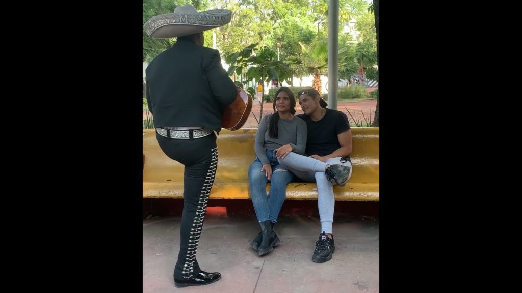 Video Mujeres Se Sorprenden Al Ver A Mariachi Super Dotado Lamega ATL