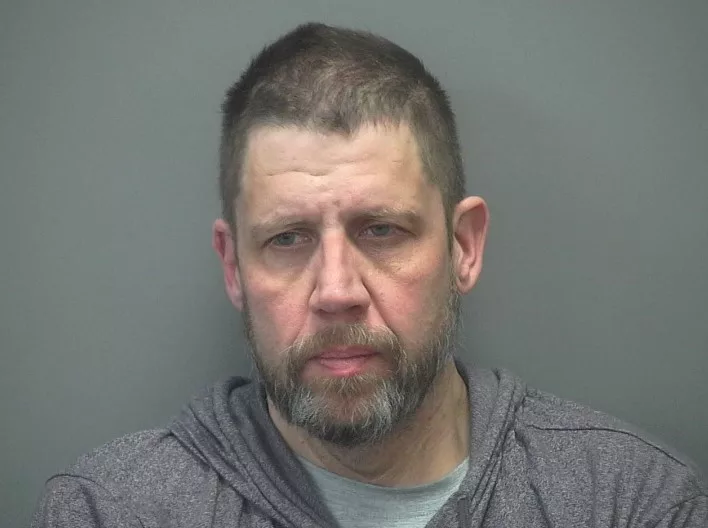 Cash bond set at $15,000 for suspect who brandished knife at Evansville ...