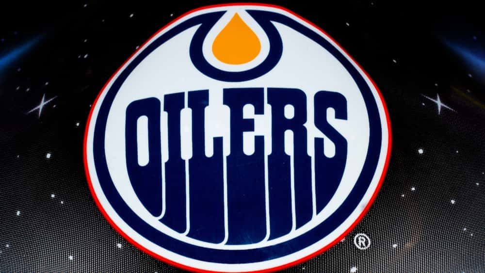 Edmonton Oilers' Colby Cave In Medically Induced Coma After Brain Bleed ...