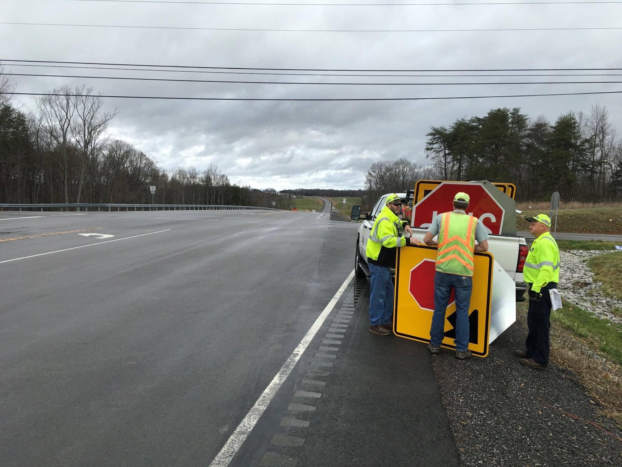KY 163, KY 100 intersection becomes four-way stop | WCLU Radio