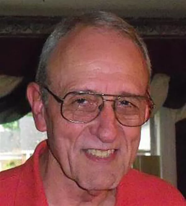 Robert Dean "Bob" Hughes | WCLU Radio