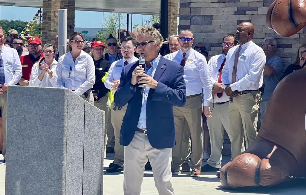 CEO "Beaver" Aplin, Rand Paul among many at Bucee's Grand Opening ...