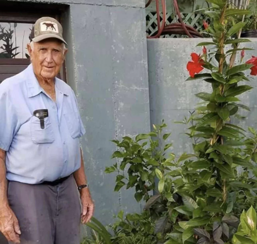 Ira Wayne Meredith | WCLU Radio