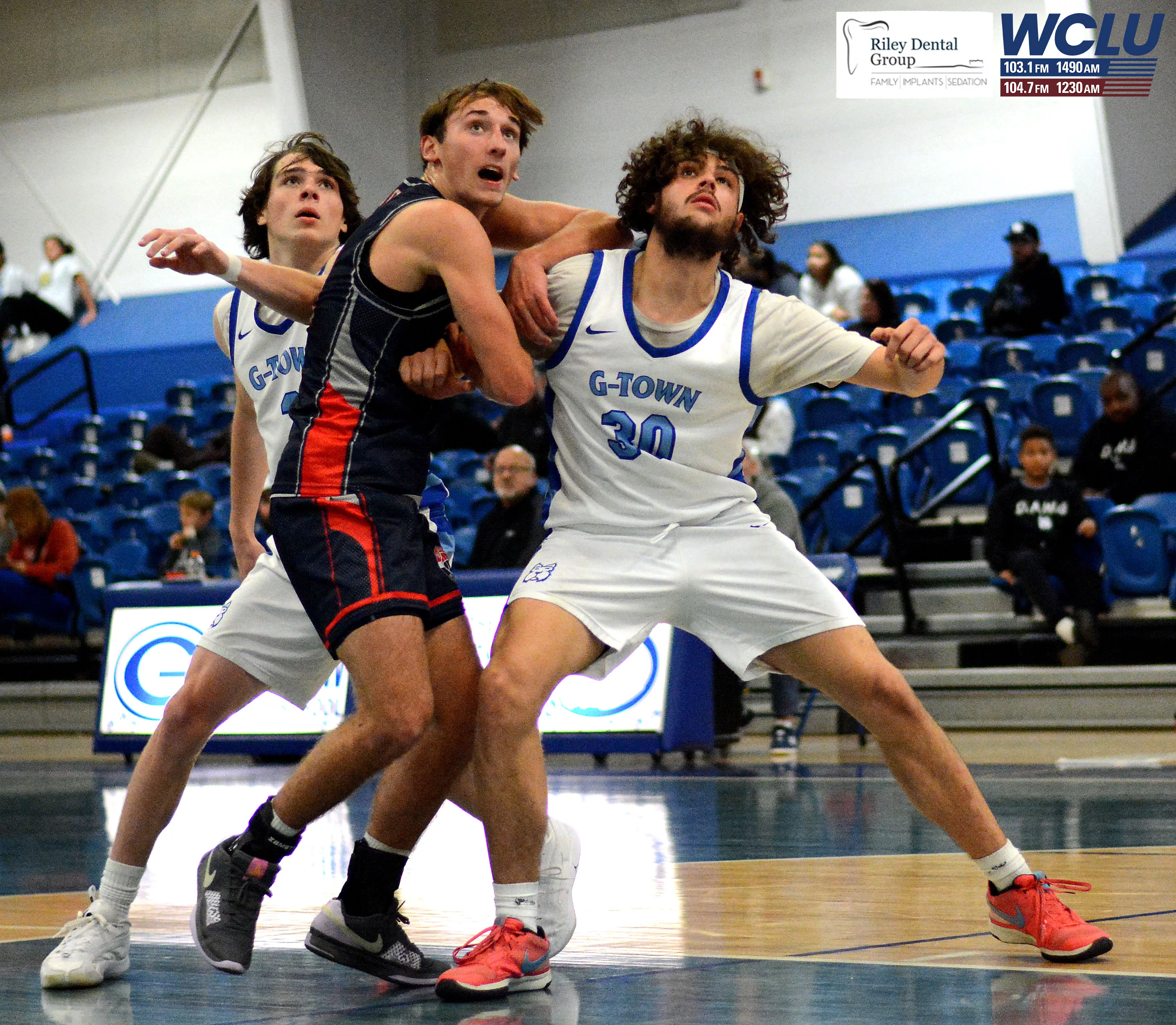 GALLERY: Scotties host Blazers for hoops scrimmage | WCLU Radio