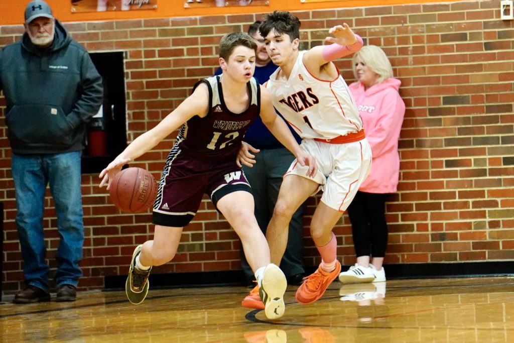 Pictures: Weaubleau vs. Humansville – Ozarks Sports Zone