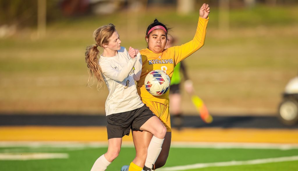 Pictures: Kickapoo vs. Lebanon – Ozarks Sports Zone
