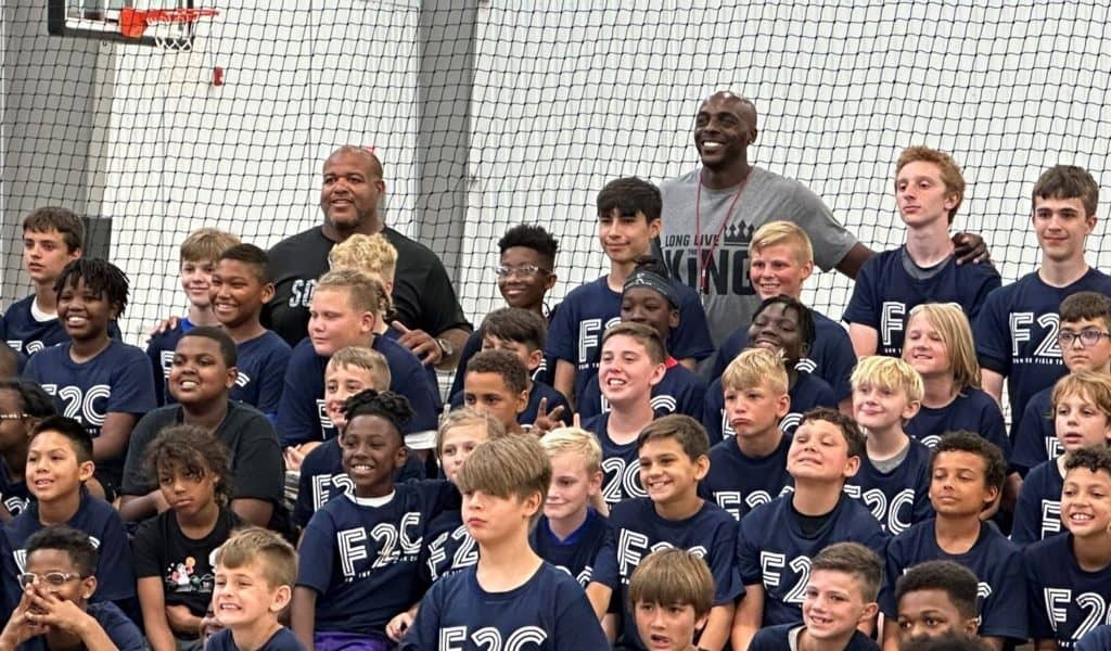 VIDEO: Anthony Tolliver & Steven Warren bring back 'Field to Court ...