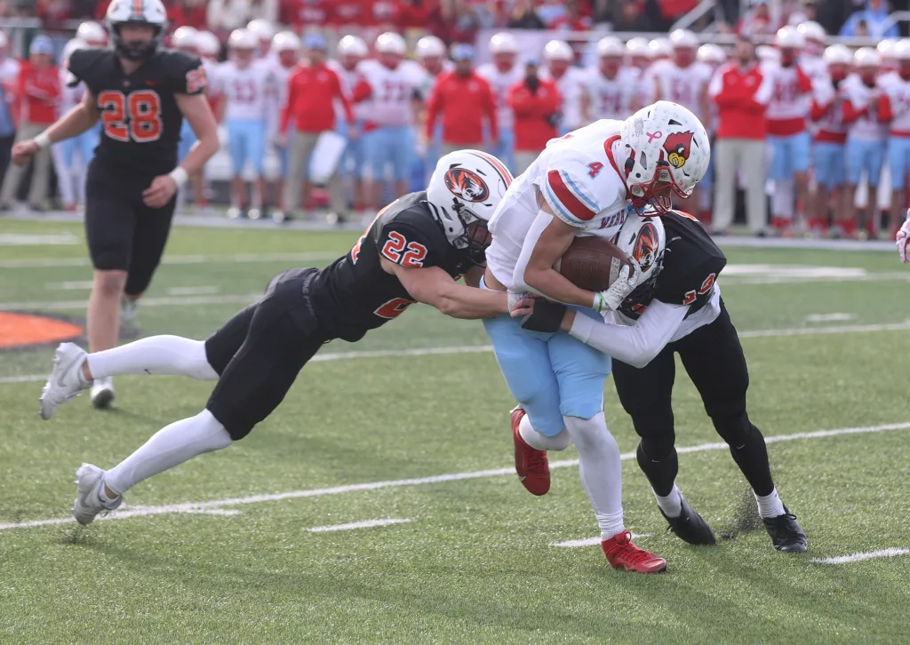 Pictures: Republic 21, Webb City 20 – Ozarks Sports Zone