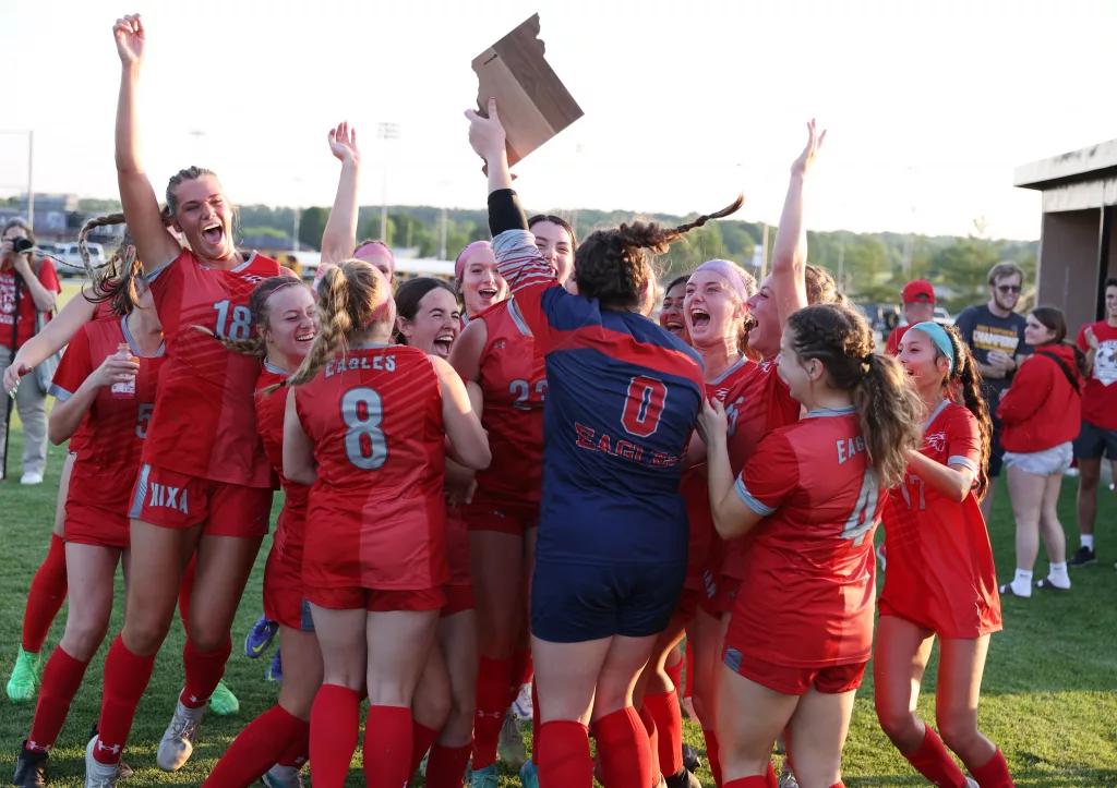 Pictures: Nixa 3, Kickapoo 1 – Ozarks Sports Zone