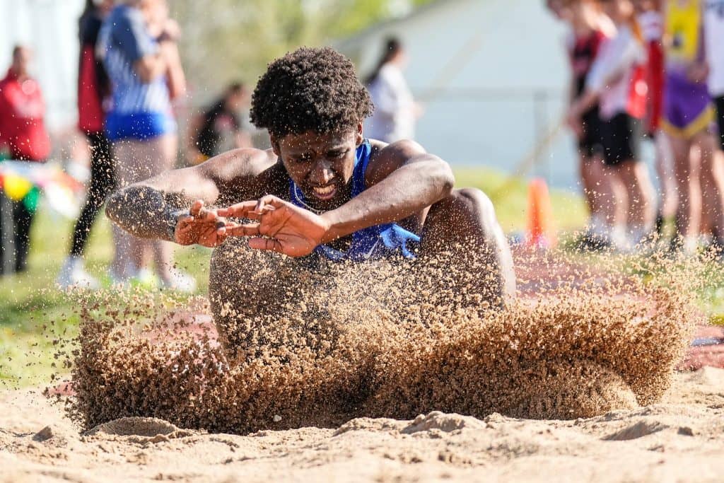 Pictures: Stockton Track Meet – Ozarks Sports Zone