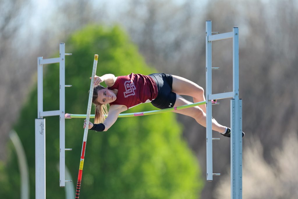 Pictures: Reeds Spring Track Meet – Ozarks Sports Zone