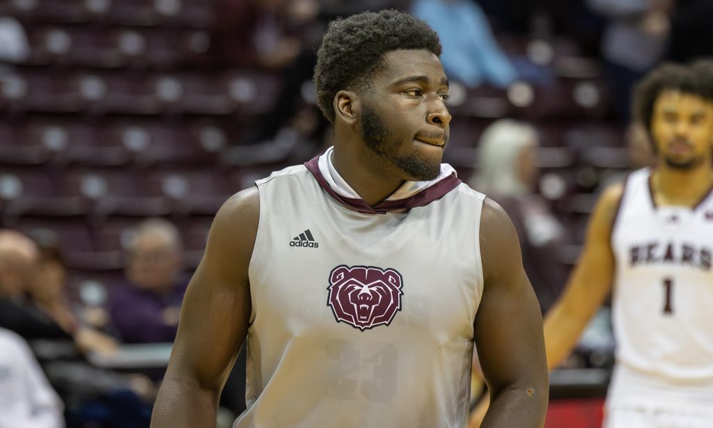 Osei-Bonsu scores 22 in road loss at UTA | Ozarks Sports Zone