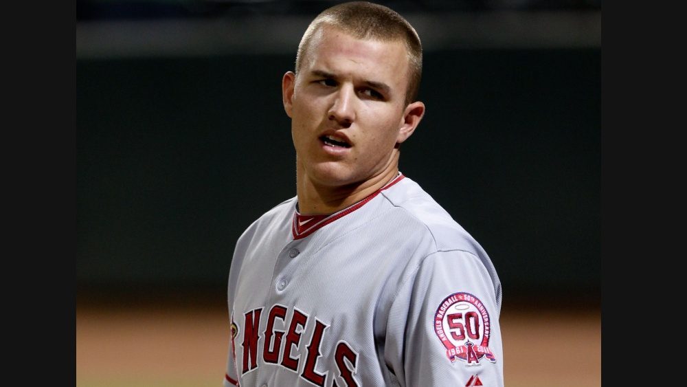 Los Angeles Angels' Mike Trout changing position to right field ahead ...