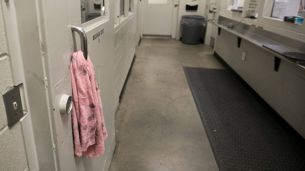 Why Is This Jail Using Pink Jumpsuits? | 77 WABC