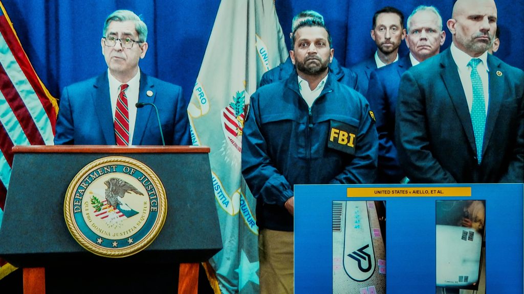 How Is the Mafia Staying Modern? | 77 WABC