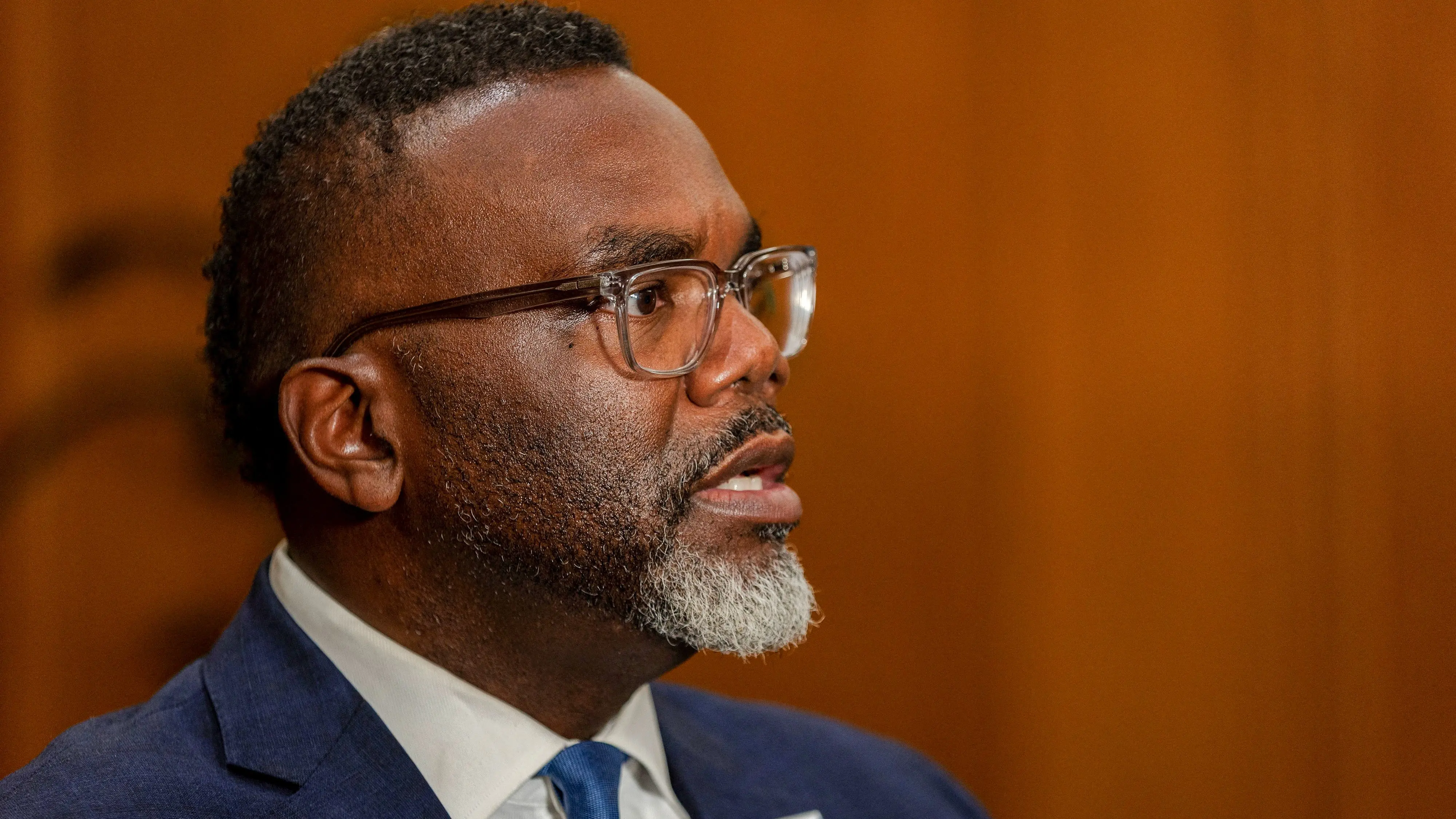 Chicago Mayor Joins Anti-ICE Protest… | 77 WABC