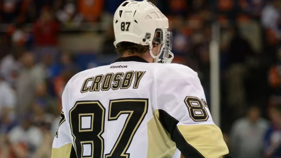 Pittsburgh Penguins re-sign Sidney Crosby to 2-year, $17.4M contract extension | Q106.3