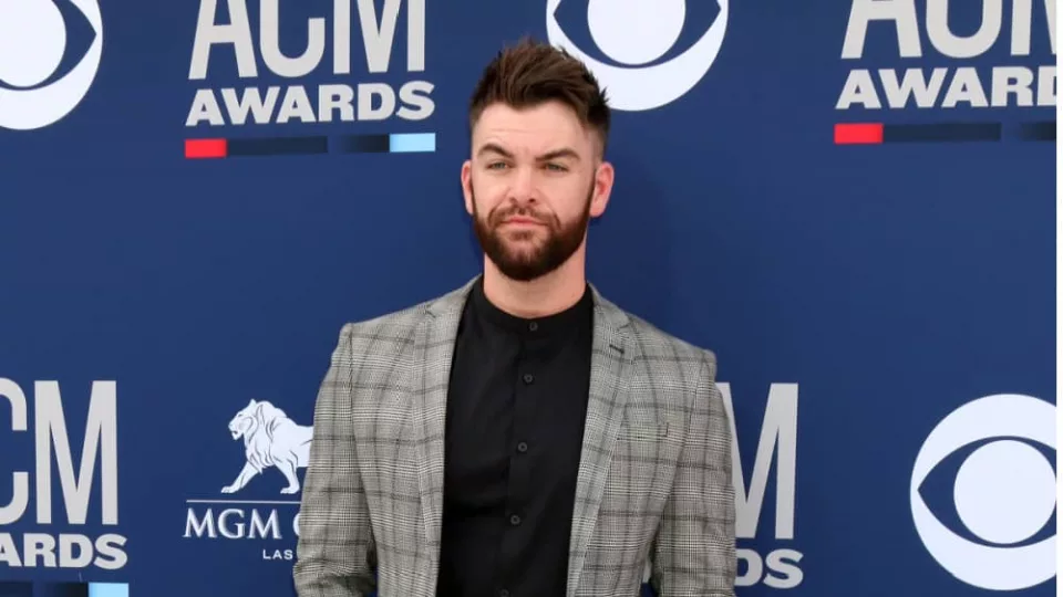 Dylan Scott earns 4th No. 1 single with 'Can't Have Mine' | WMIX