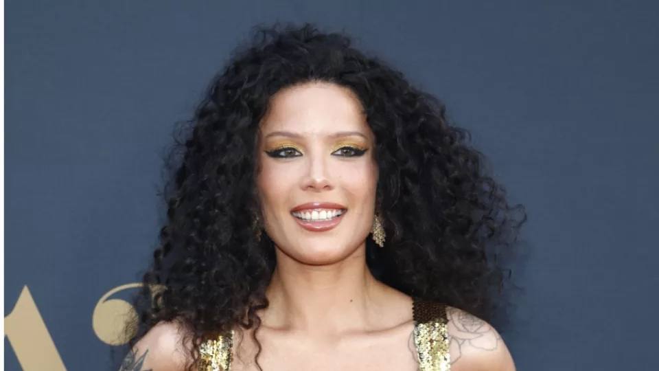 Halsey shares her music video for 'Ego' | WMIX