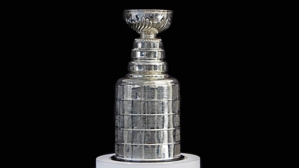 Golden Knights defeat Hurricanes in thrilling Stanley Cup Final opener ...