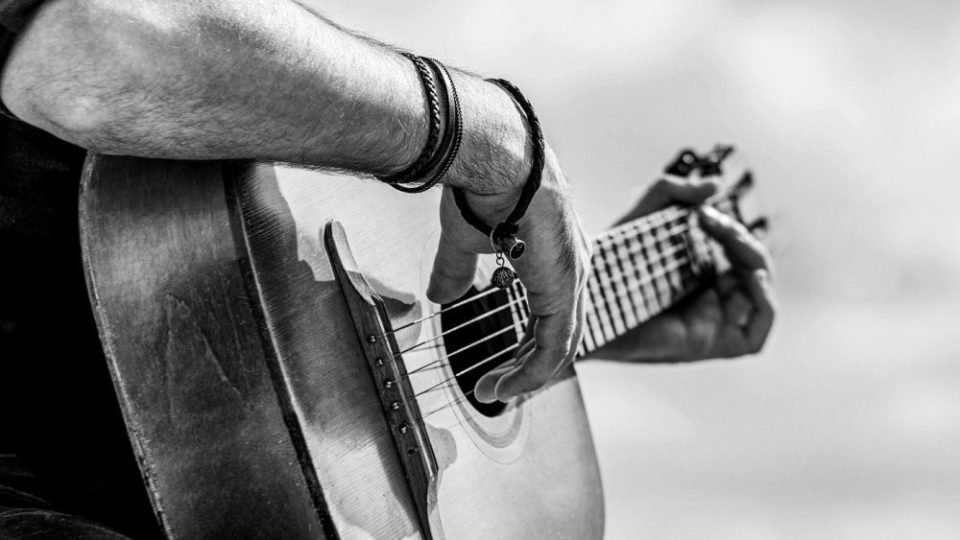 Cody Jinks releases video for the single 'The Others' | WMCL