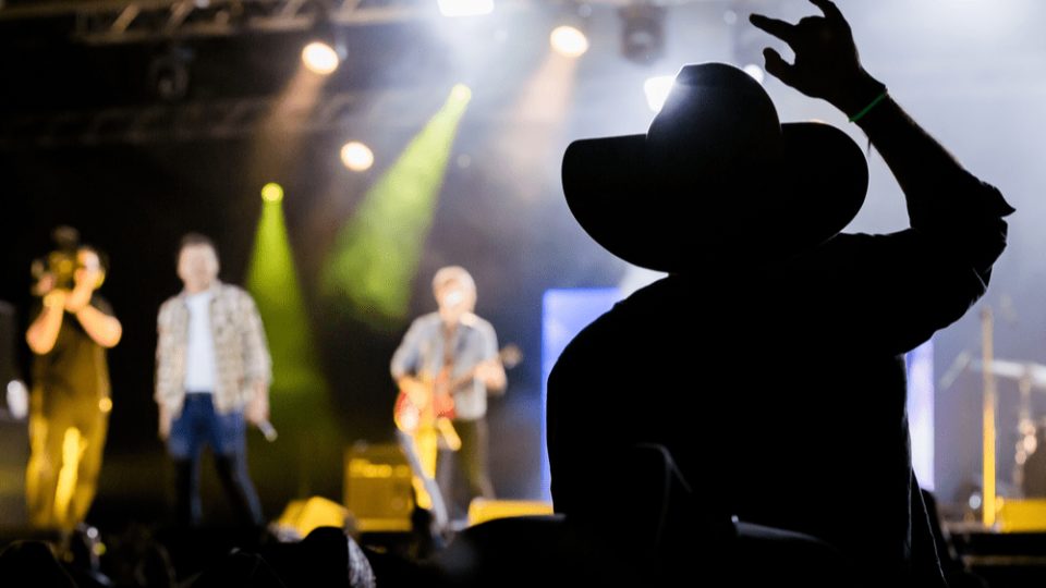 Matt Stell launching his 'Everywhere But Home' tour | WDDD-FM