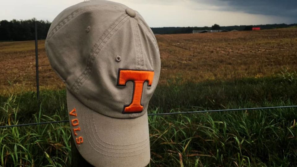 Megan Moroney shares the music video for 'Tennessee Orange' | WDDD-FM
