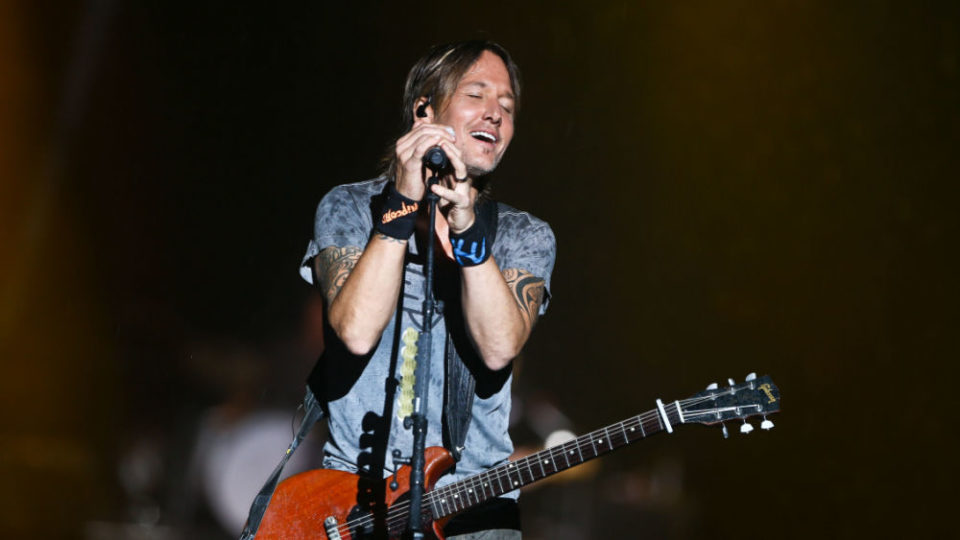 Keith Urban releases video for 'Brown Eyes Baby' | WDDD-FM