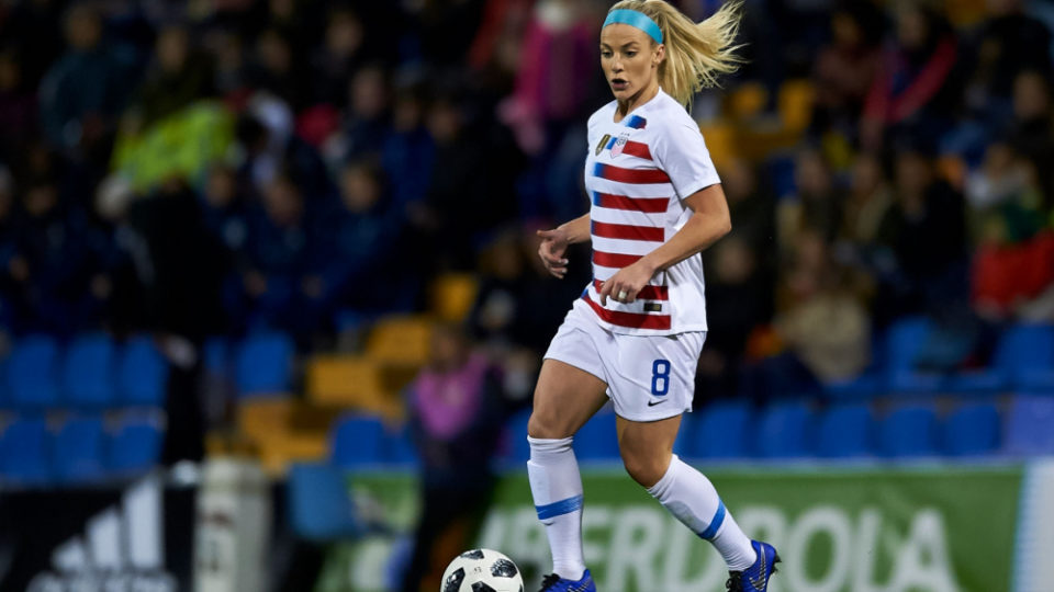 USWNT star Julie Ertz officially announces retirement from soccer | WDDD-FM