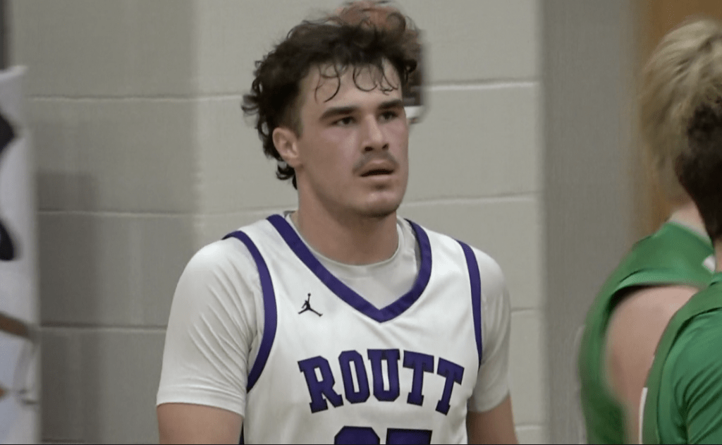 Routt Runs Away From Carrollton And Into Waverly Championship | Channel ...