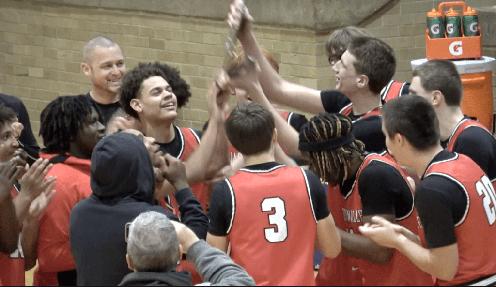 Crimsons Capture Taylorville Holiday Tourney Title With Running Clock ...