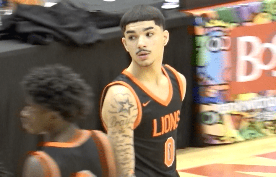 Hayes Powers Lanphier To First City Win Against Southeast | Channel 1450