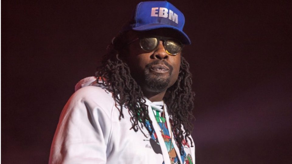 Wale drops freestyle over 2Pac's 'What'z Ya Phone #' | 100.7 KGMO