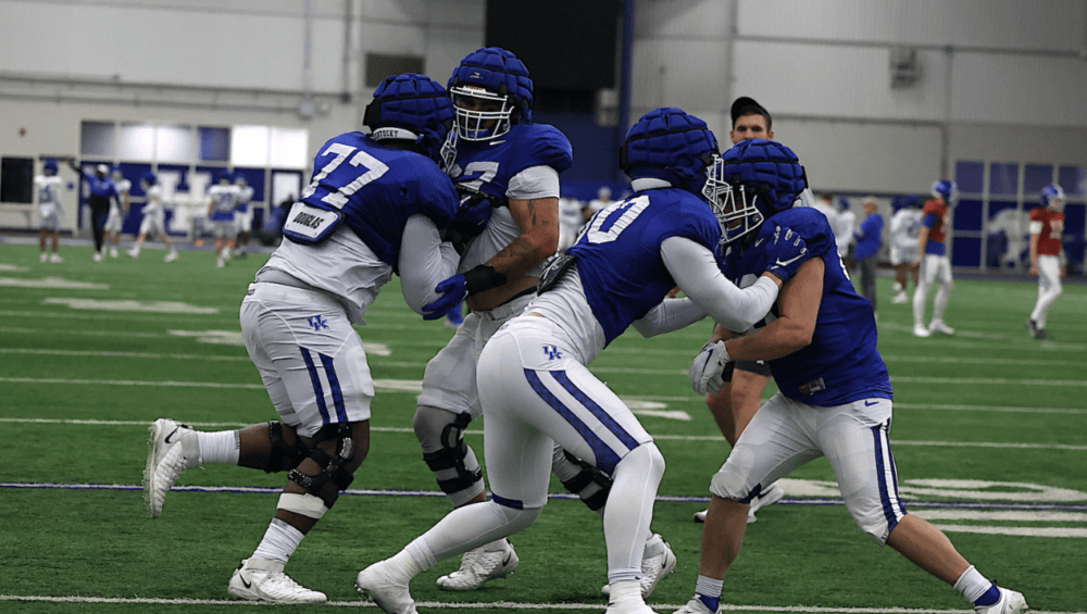 Can Jeremy Flax and Deondre Buford hold up at tackle for UK offense ...